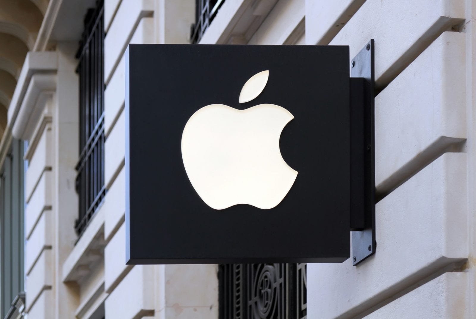 Apple oznámil otevření nového Apple Storu na Liberty Square v Miláně ...